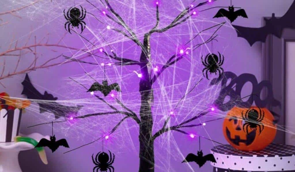 19 Halloween Trees That Put Christmas Trees To Shame